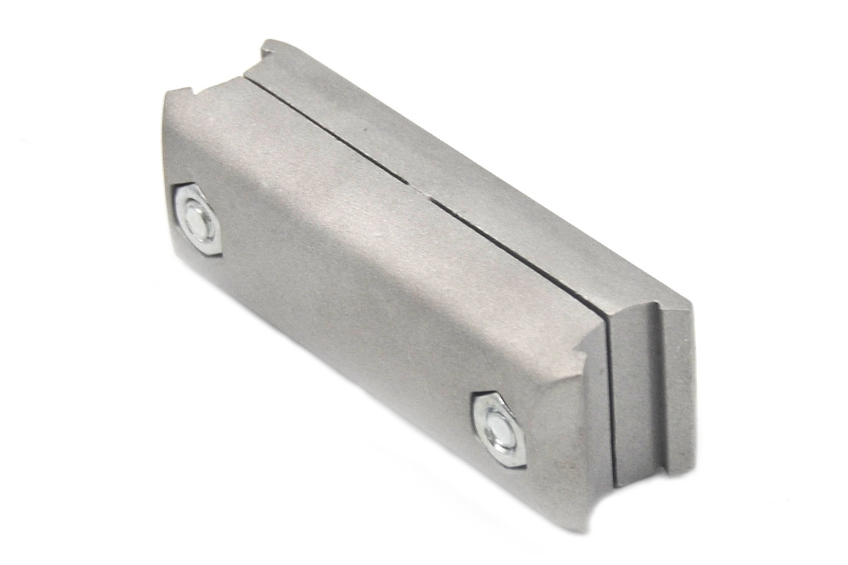 Sandblasting metal pipe joints ADC12 pipe connectors