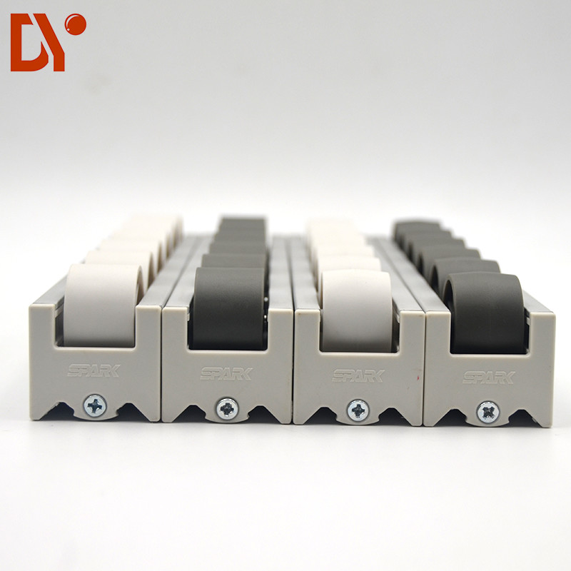 40*33 Aluminium Alloy Flow Rail PP Plastic Roller Track Durable For ...